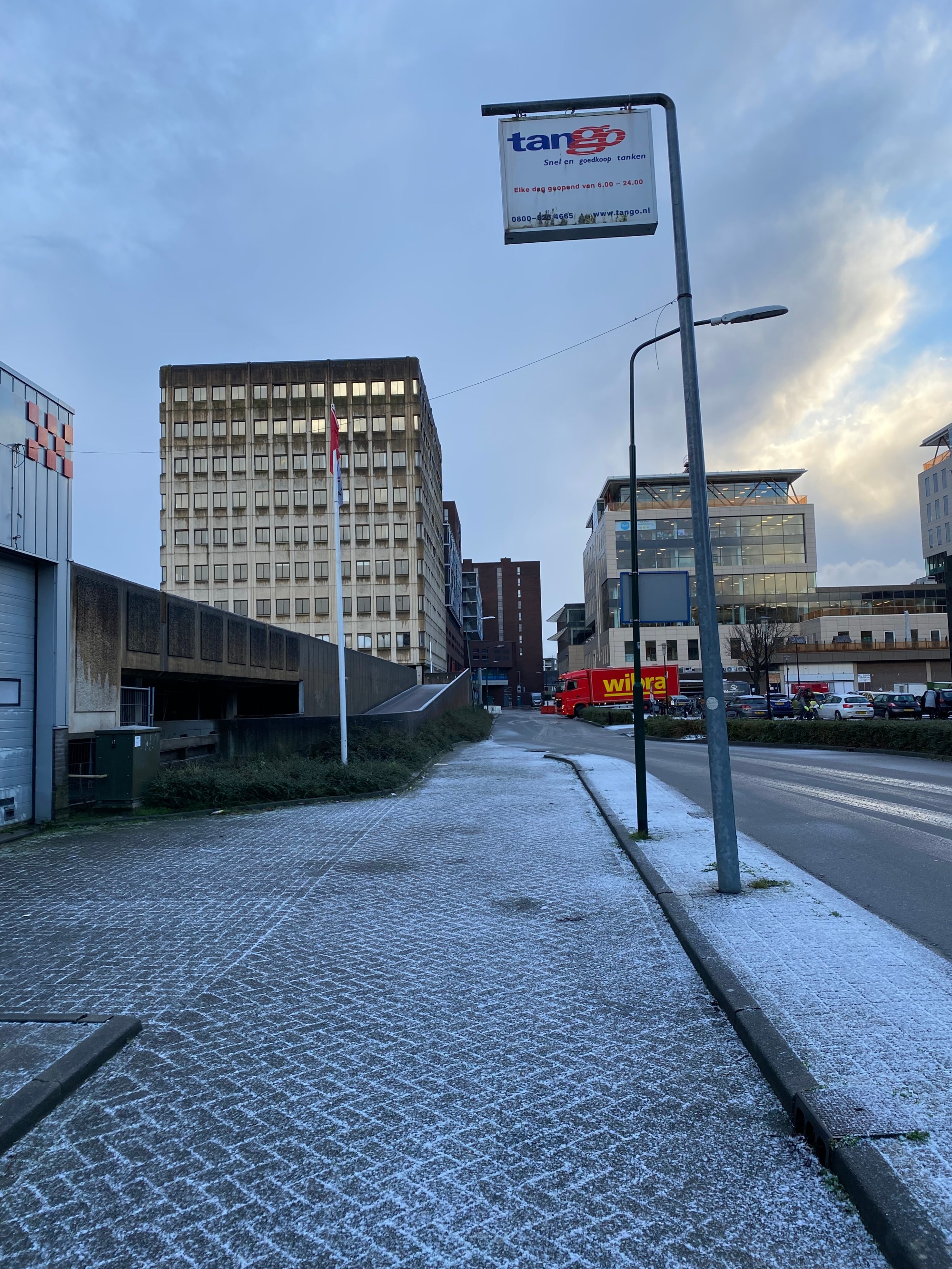 Winkelcentrum Bisonspoor. De parel van Maarssenbroek. – Troosteloos ...